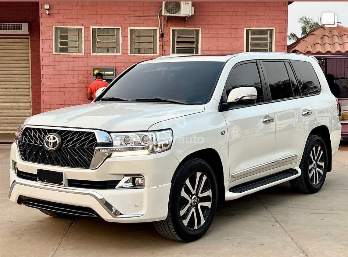 Toyota Land Cruiser VX