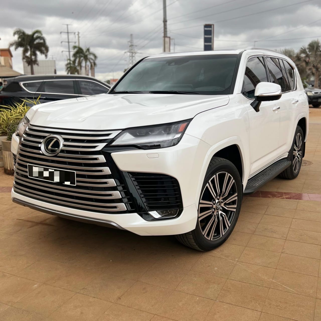 Lexus Lx 600